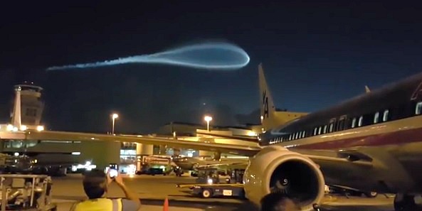 Miami Airport Workers Record A Giant Object Flying Across The City ...