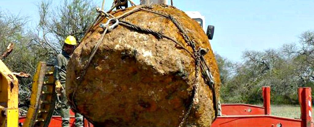 They Just Dug Up One Of The Largest Meteorite Ever Found On Earth, At ...