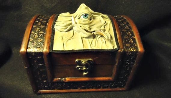 Man Finds A Mystery Box In Dumpster. What He Found Inside Is Spine ...