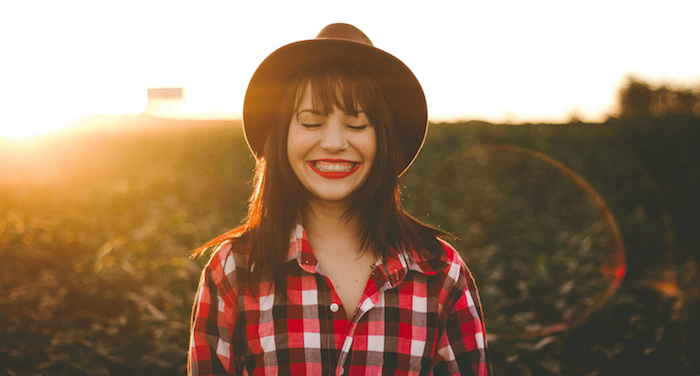 Every Happy Woman I Know Possess These 7 Mental Habits